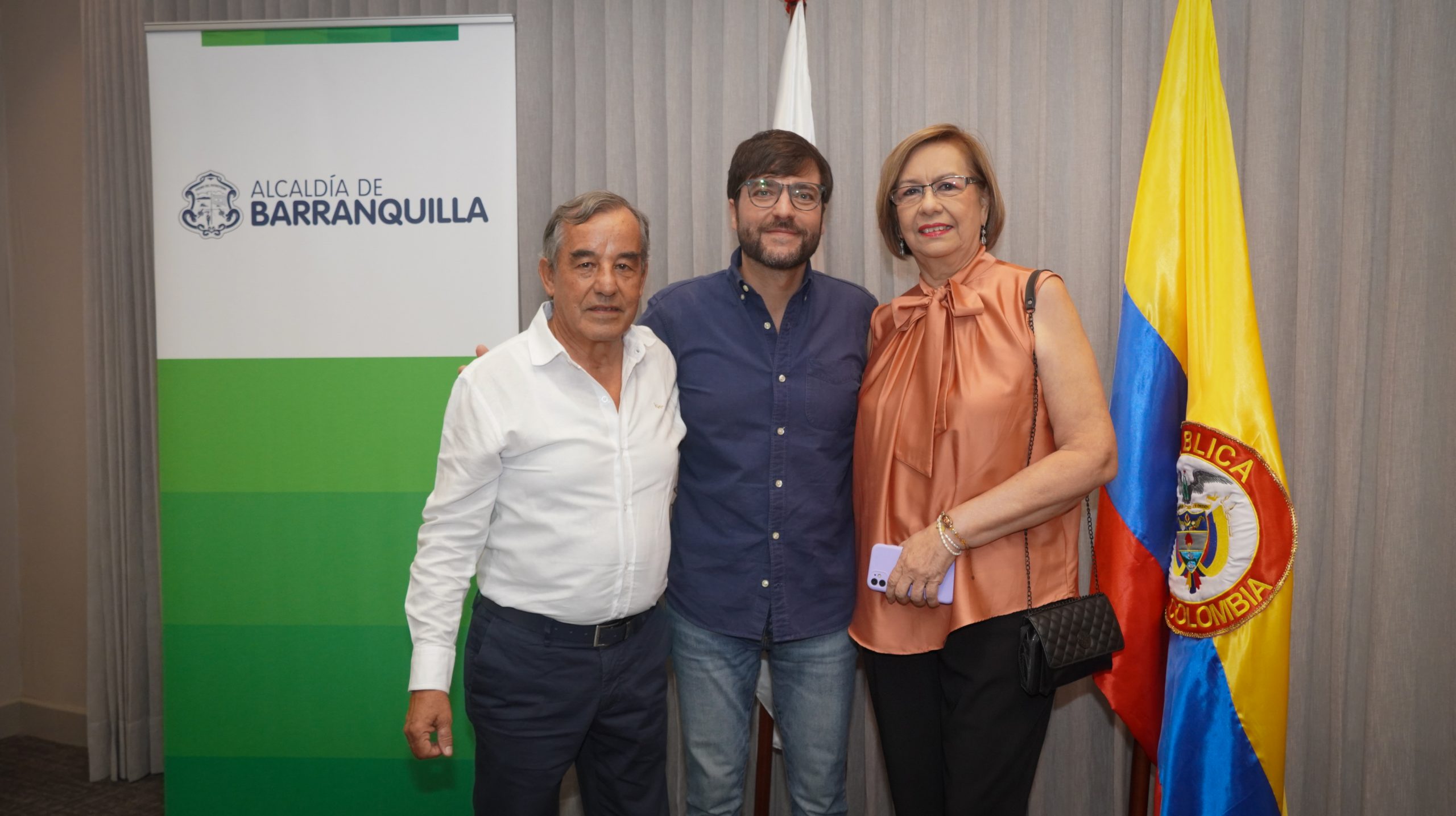 Alcalde exaltó labor de Alba Pérez y Fidel Castaño por haber servido a ...